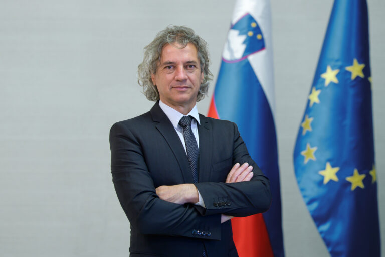 Razkrivamo: predsednik Državnega sveta Marto Lotrič ujel predsednika ...